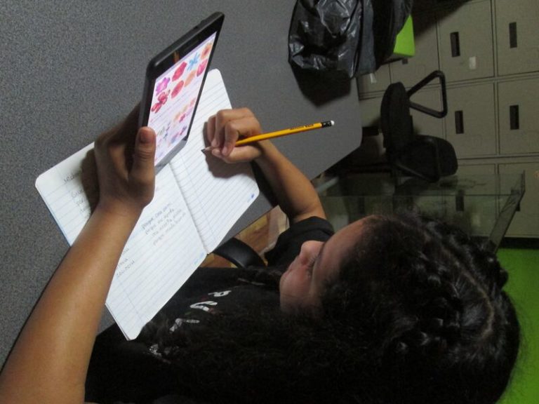 Tablet Project Makes A Connection - OneChild